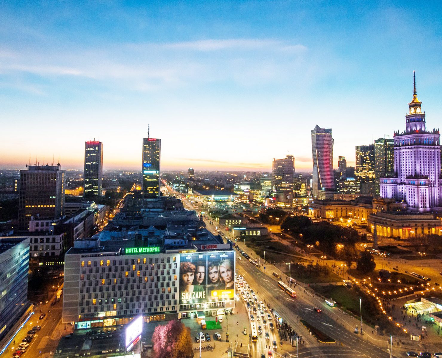 #kultoweadresy: Najdłuższy blok w Polsce - Urban.one